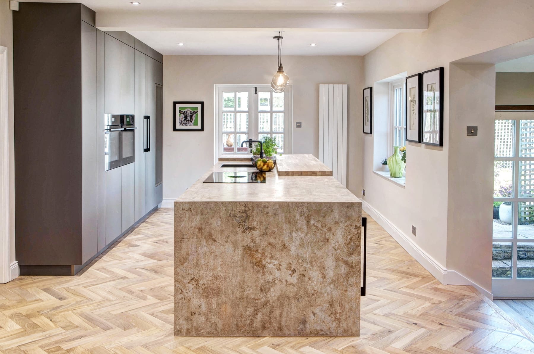 Ceramic & Stone Kitchens | Haus12